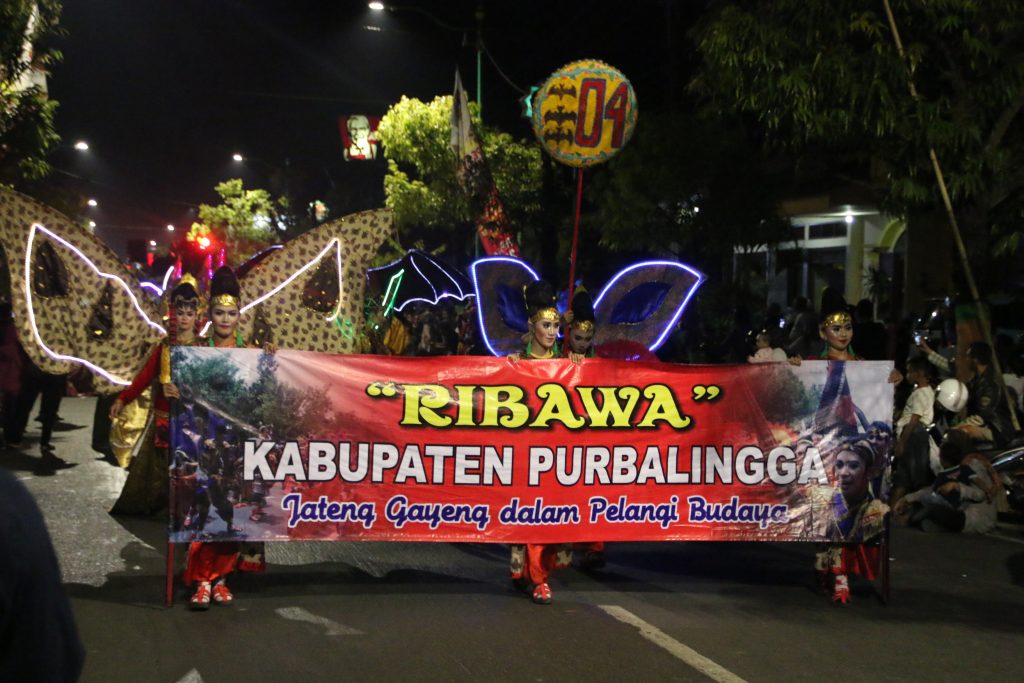 Ikuti Pawai Budaya, Purbalingga Kenalkan Batik Khas Purbalingga ...