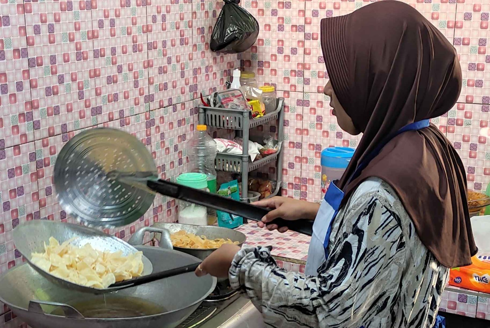 Kriwel, Jiwel Kriuk Dari Karanggambas - Pemerintah Kabupaten Purbalingga