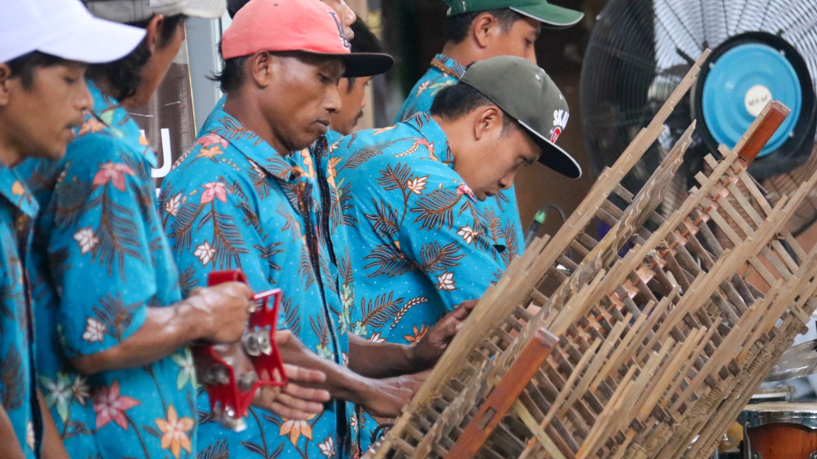 Sosialisasi Gempur Rokok Ilegal Dengan Kesenian Tradisional - Pemerintah Kabupaten Purbalingga
