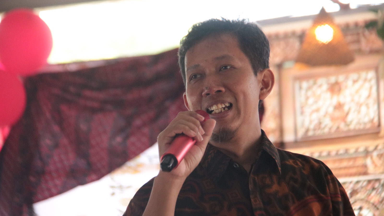 Peringatan Hari Batik Nasional, Forum Perajin Batik Purbalingga Gelar Pameran Batik di Taman ...