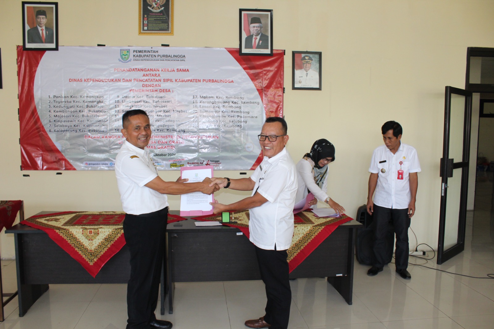 Tak Perlu Jauh-Jauh, Kini Warga Purbalingga Bisa Urus Dokumen Kependudukan di Balai Desa ...