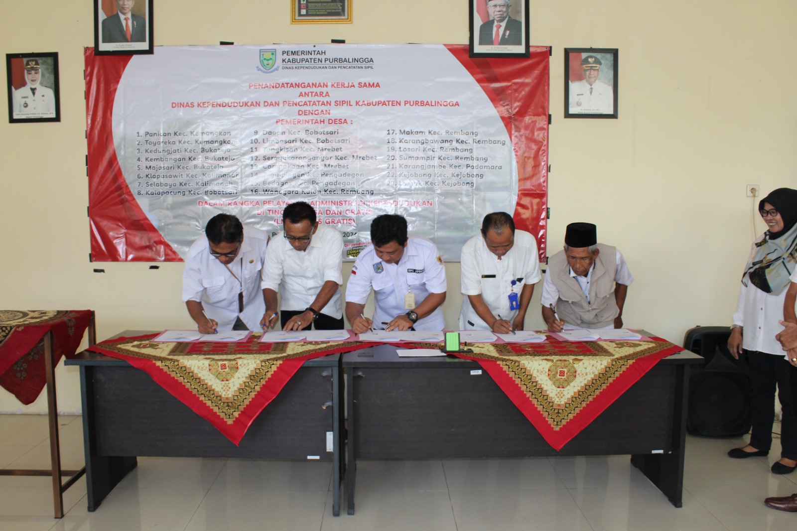 Tak Perlu Jauh-Jauh, Kini Warga Purbalingga Bisa Urus Dokumen Kependudukan di Balai Desa ...