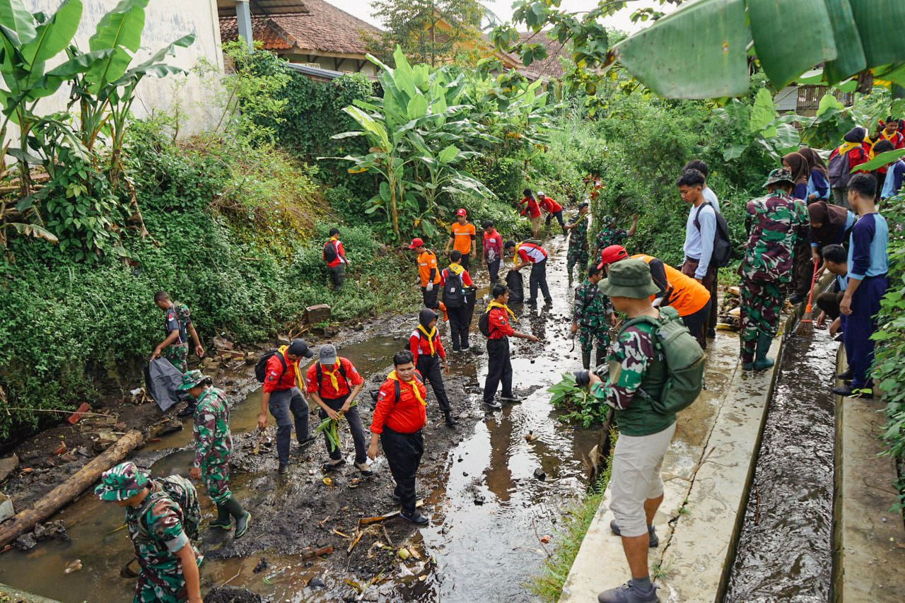 Peringati Hari Peduli Sampah Nasional 2025, Purbalingga Gelar Aksi Bersih dan Pilah Sampah ...
